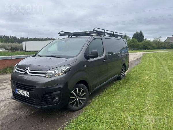 Grey Citroen Jumpy 2021 in Riga, with an engine capacity of 2.00 L and mileage of 154 thousand km for 11400 €, photo 2 on AUTOMOTO.COM.LV
