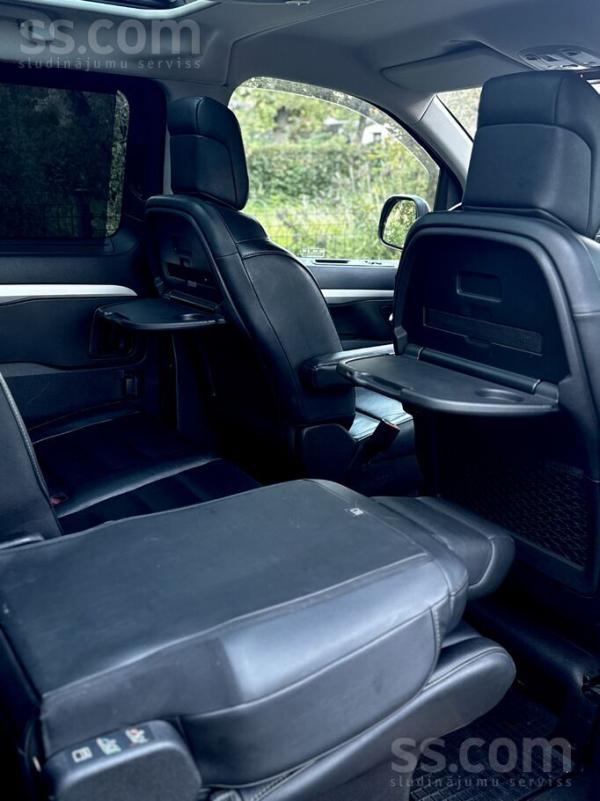 Grey Citroen Jumpy 2021 in Riga, with an engine capacity of 2.00 L and mileage of 137 thousand km for 23500 €, photo 9 on AUTOMOTO.COM.LV