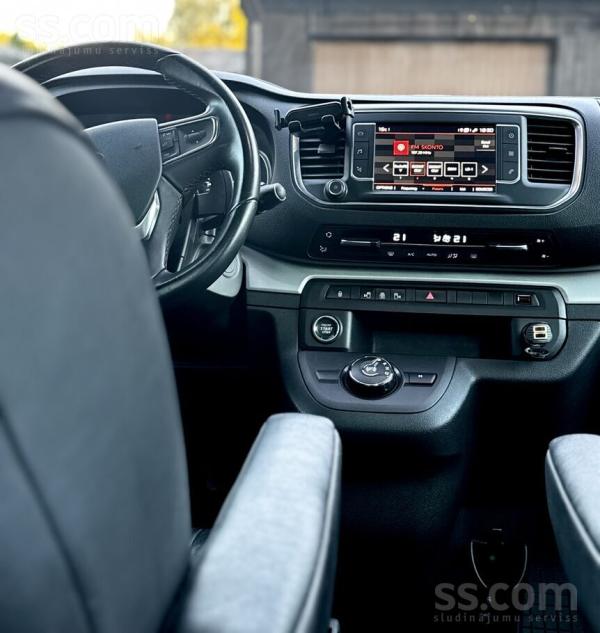 Grey Citroen Jumpy 2021 in Riga, with an engine capacity of 2.00 L and mileage of 137 thousand km for 23500 €, photo 11 on AUTOMOTO.COM.LV