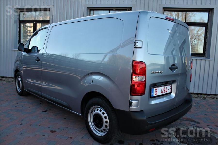 Pelēks Citroen Jumpy 2022 Rīga, ar dzinēja tilpumu 1.50 L un nobraukumu 0 tūkst. km par 18700 €, foto 3 vietnē AUTOMOTO.COM.LV