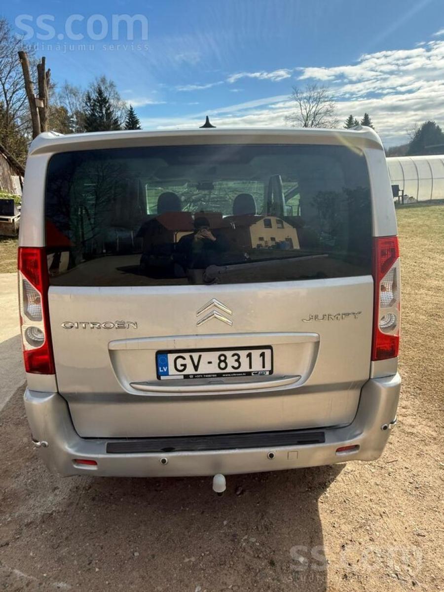 Grey Citroen Jumpy 2007 in Tukums, with an engine capacity of 2.00 L and mileage of 150 thousand km for 6150 €, photo 1 on AUTOMOTO.COM.LV