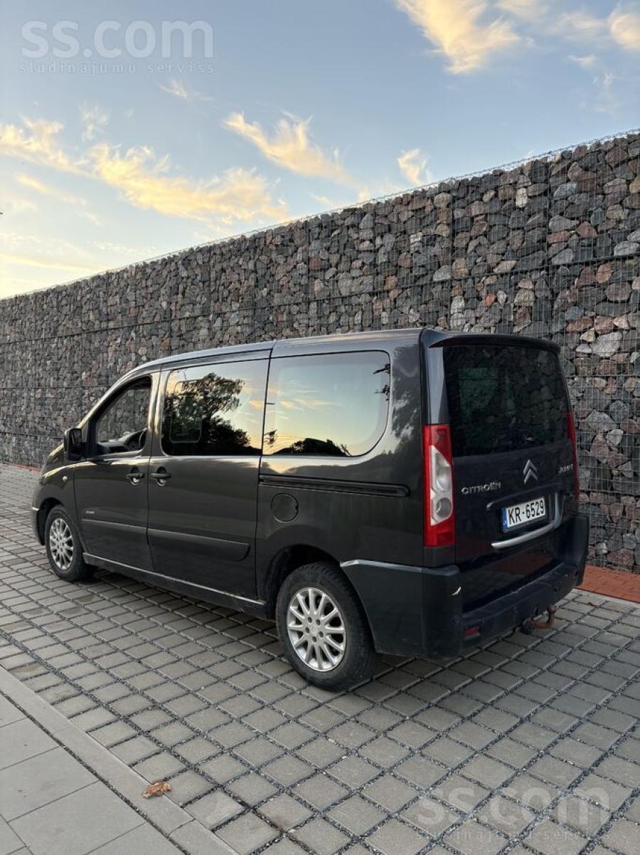 Grey Citroen Jumpy 2007 in Jekabpils, with an engine capacity of 2.00 L and mileage of 433 thousand km for 1600 €, photo 4 on AUTOMOTO.COM.LV