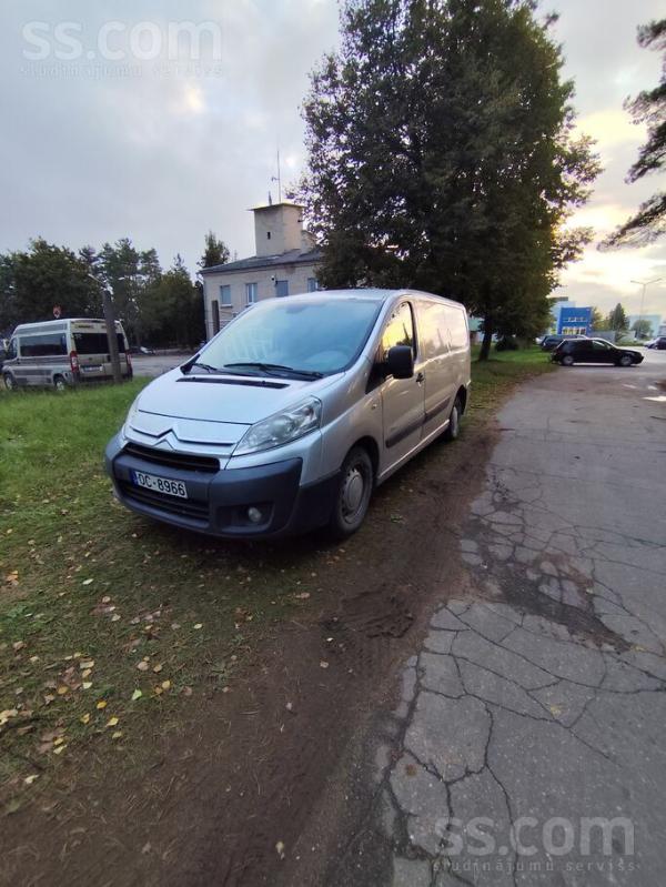 Grey Citroen Jumpy 2008 in Riga, with an engine capacity of 2.00 L and mileage of 570 thousand km for 2450 €, photo 3 on AUTOMOTO.COM.LV