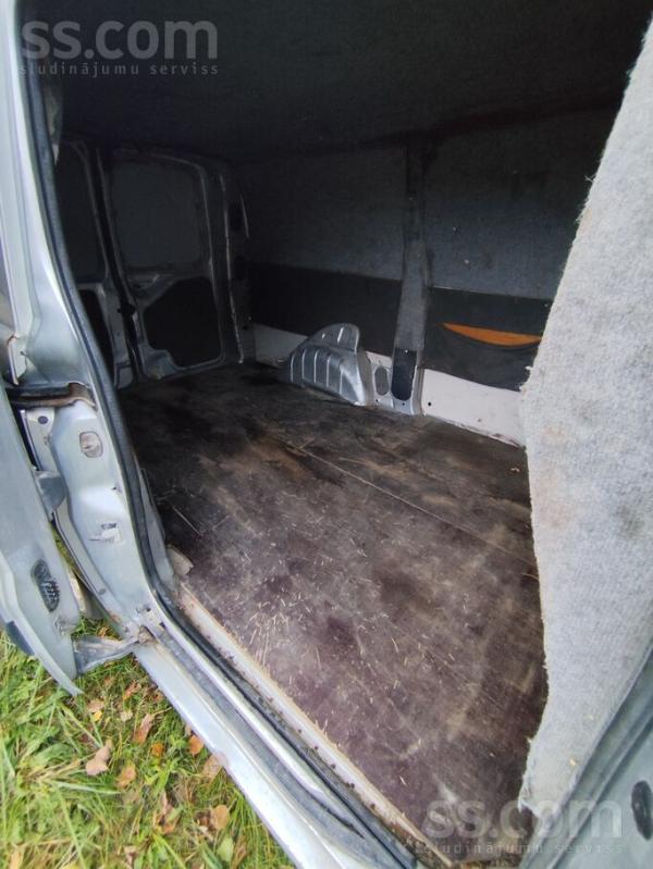 Grey Citroen Jumpy 2008 in Riga, with an engine capacity of 2.00 L and mileage of 570 thousand km for 2450 €, photo 6 on AUTOMOTO.COM.LV
