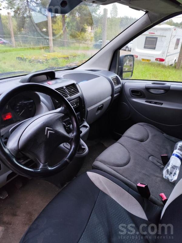 Grey Citroen Jumpy 2008 in Riga, with an engine capacity of 2.00 L and mileage of 570 thousand km for 2450 €, photo 9 on AUTOMOTO.COM.LV