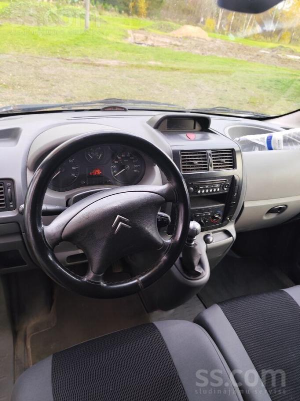 Pelēks Citroen Jumpy 2008 Rīga, ar dzinēja tilpumu 2.00 L un nobraukumu 570 tūkst. km par 2450 €, foto 10 vietnē AUTOMOTO.COM.LV
