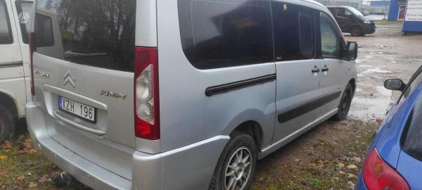 Grey Citroen Jumpy 2009 in Silute, with an engine capacity of 2.00 L and mileage of 292 thousand km for 1999 €, photo 1 on AUTOMOTO.COM.LV