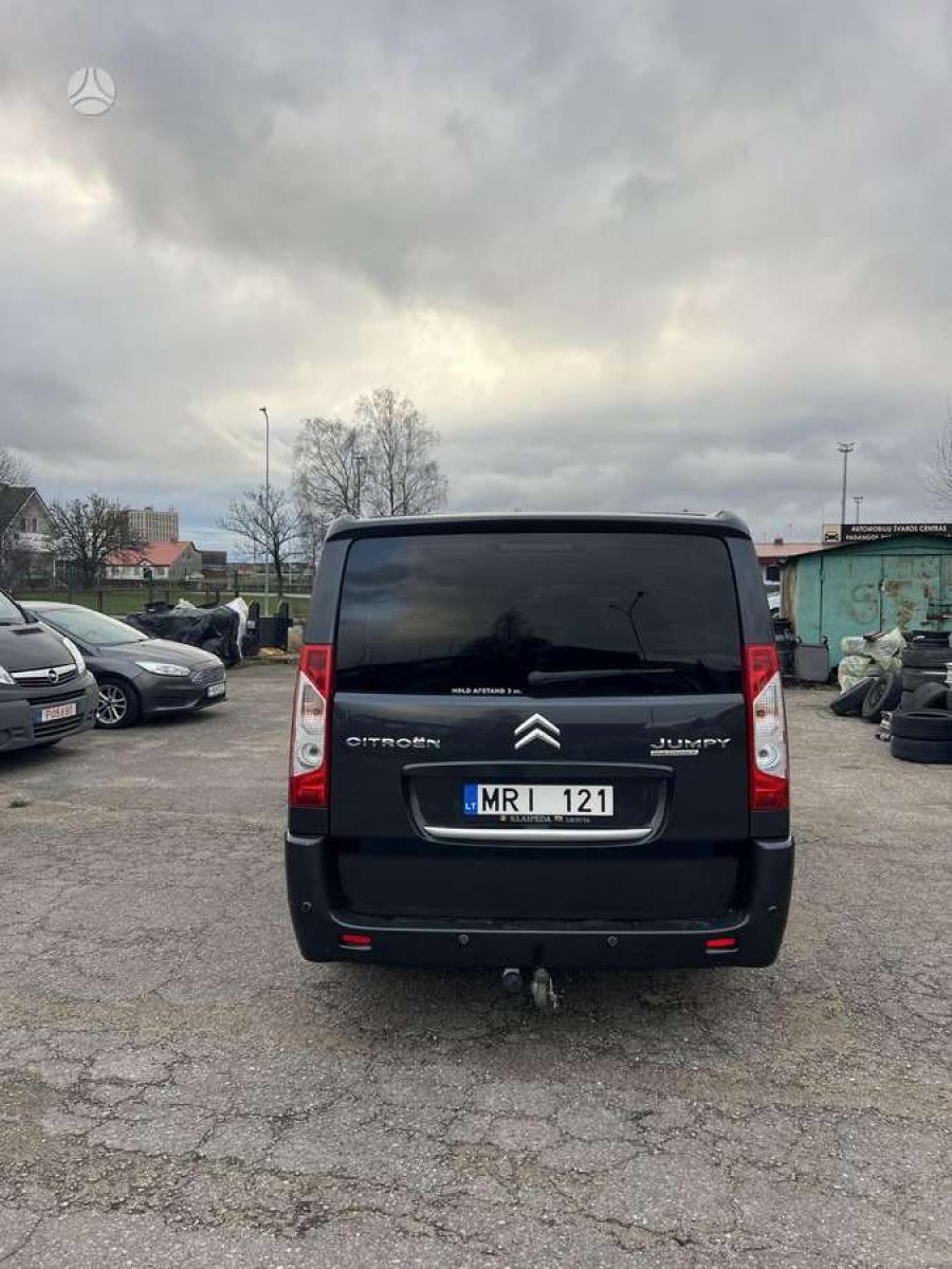 Grey Citroen Jumpy 2013 in Klaipeda, with an engine capacity of 2.00 L and mileage of 200 thousand km for 6700 €, photo 6 on AUTOMOTO.COM.LV