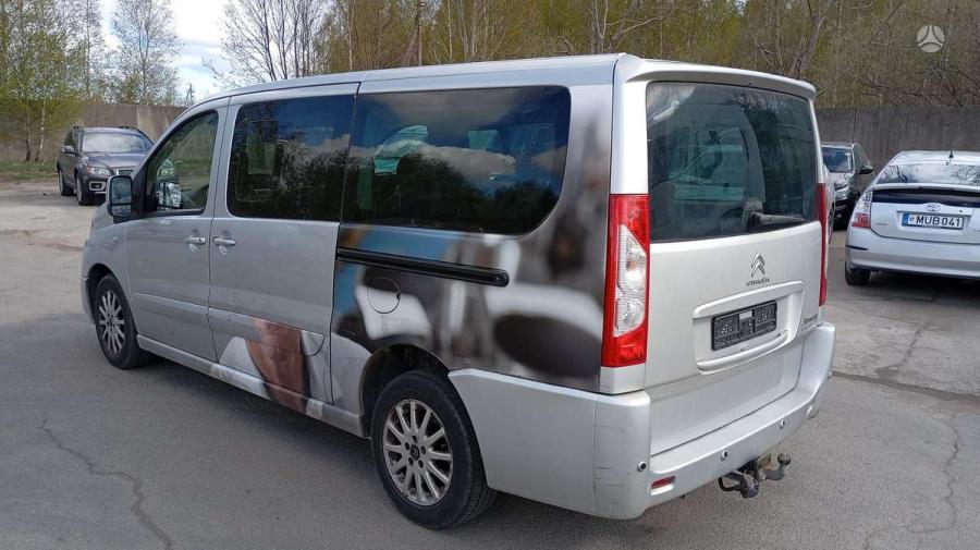 Pelēks Citroen Jumpy 2015 Utena, ar dzinēja tilpumu 2.00 L un nobraukumu 280 tūkst. km par 5900 €, foto 3 vietnē AUTOMOTO.COM.LV