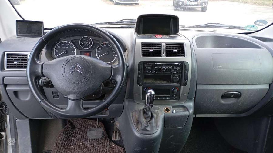 Pelēks Citroen Jumpy 2015 Utena, ar dzinēja tilpumu 2.00 L un nobraukumu 280 tūkst. km par 5900 €, foto 7 vietnē AUTOMOTO.COM.LV