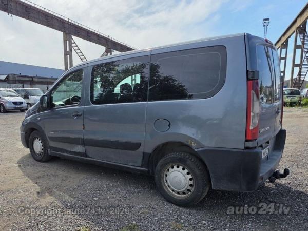 Pelēks Citroen Jumpy 2007 Tallina, ar dzinēja tilpumu 2.00 L un nobraukumu 582 tūkst. km par 899 €, foto 4 vietnē AUTOMOTO.COM.LV