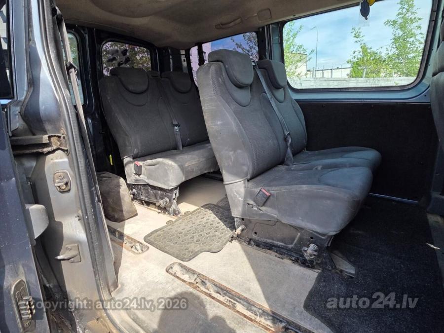 Grey Citroen Jumpy 2007 in Tallinn, with an engine capacity of 2.00 L and mileage of 582 thousand km for 899 €, photo 8 on AUTOMOTO.COM.LV