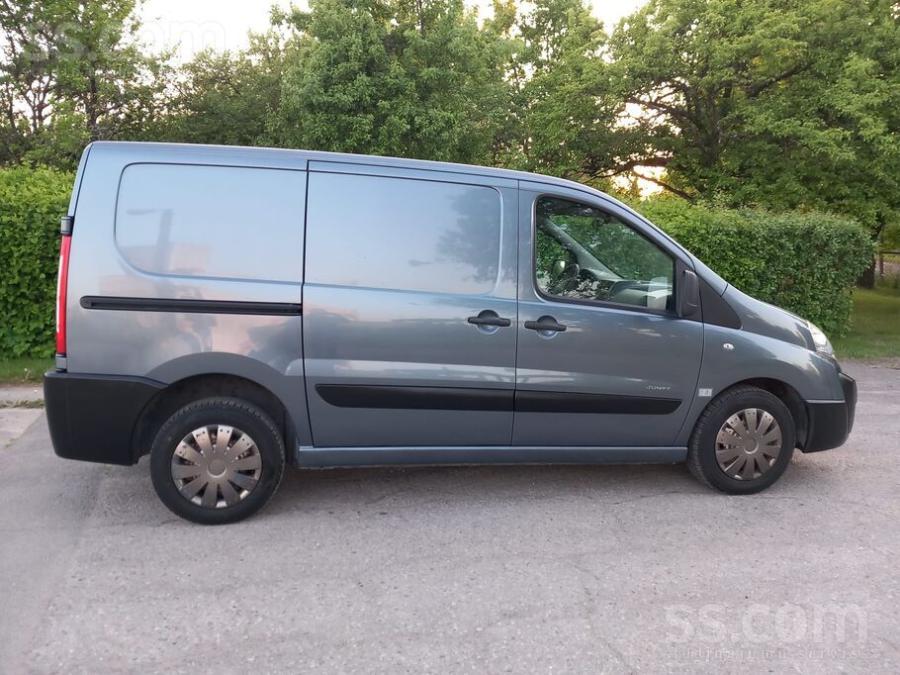 Pelēks Citroen Jumpy 2008 Liepāja, ar dzinēja tilpumu 2.00 L un nobraukumu 267 tūkst. km par 3600 €, foto 3 vietnē AUTOMOTO.COM.LV