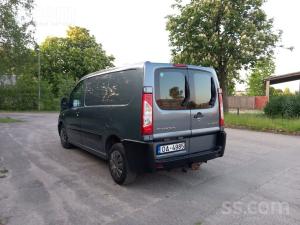 Pelēks Citroen Jumpy 2008 Liepāja, ar dzinēja tilpumu 2.00 L un nobraukumu 267 tūkst. km par 3600 €, foto 7 vietnē AUTOMOTO.COM.LV