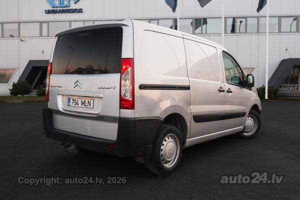 Pelēks Citroen Jumpy 2008 Tallina, ar dzinēja tilpumu 2.00 L un nobraukumu 0 tūkst. km par 2990 €, foto 5 vietnē AUTOMOTO.COM.LV