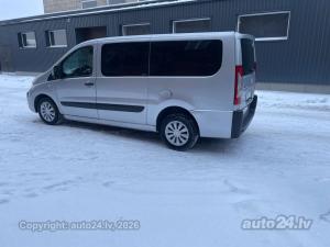 Pelēks Citroen Jumpy 2011 Tallina, ar dzinēja tilpumu 2.00 L un nobraukumu 247 tūkst. km par 6000 €, foto 5 vietnē AUTOMOTO.COM.LV