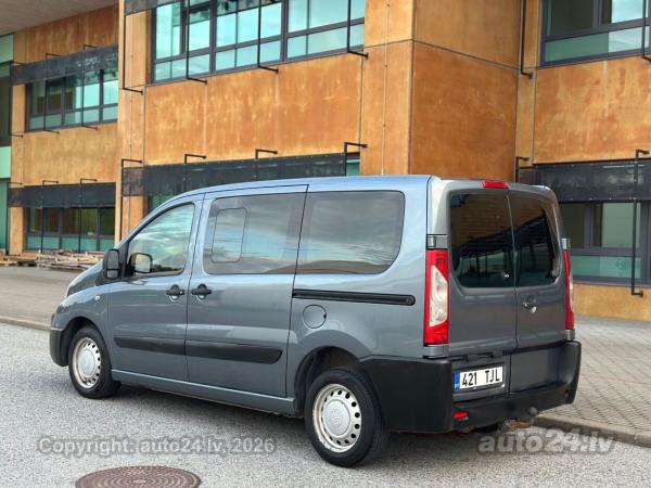 Pelēks Citroen Jumpy 2011 Tallina, ar dzinēja tilpumu 1.60 L un nobraukumu 320 tūkst. km par 4990 €, foto 2 vietnē AUTOMOTO.COM.LV