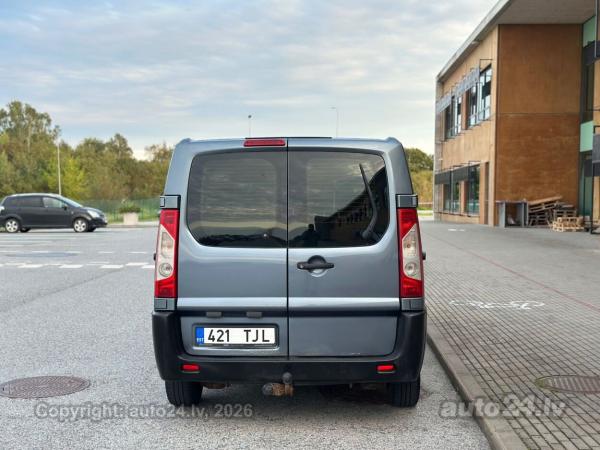 Pelēks Citroen Jumpy 2011 Tallina, ar dzinēja tilpumu 1.60 L un nobraukumu 320 tūkst. km par 4990 €, foto 3 vietnē AUTOMOTO.COM.LV