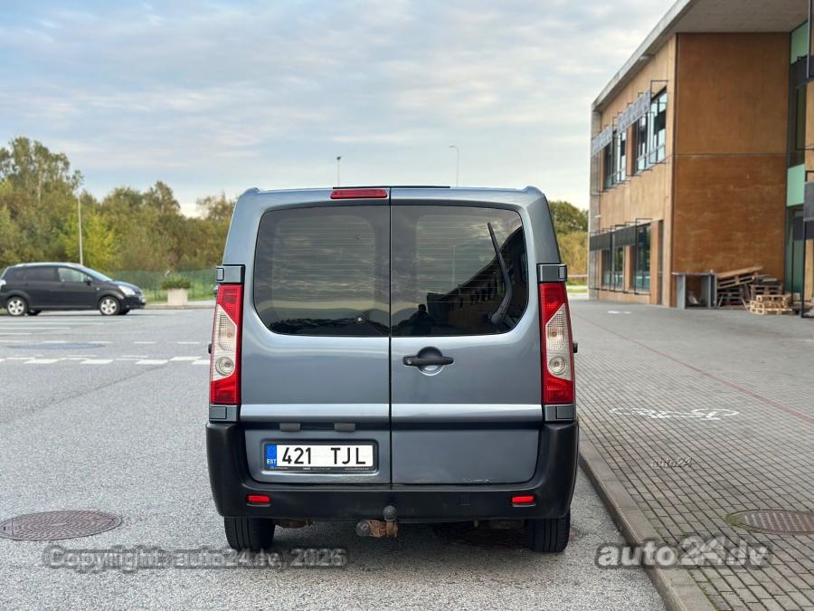 Pelēks Citroen Jumpy 2011 Tallina, ar dzinēja tilpumu 1.60 L un nobraukumu 320 tūkst. km par 4500 €, foto 5 vietnē AUTOMOTO.COM.LV
