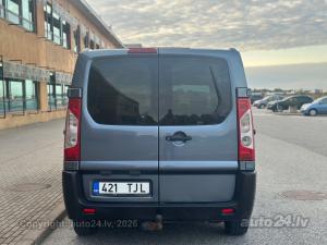Pelēks Citroen Jumpy 2011 Tallina, ar dzinēja tilpumu 1.60 L un nobraukumu 320 tūkst. km par 4000 €, foto 5 vietnē AUTOMOTO.COM.LV