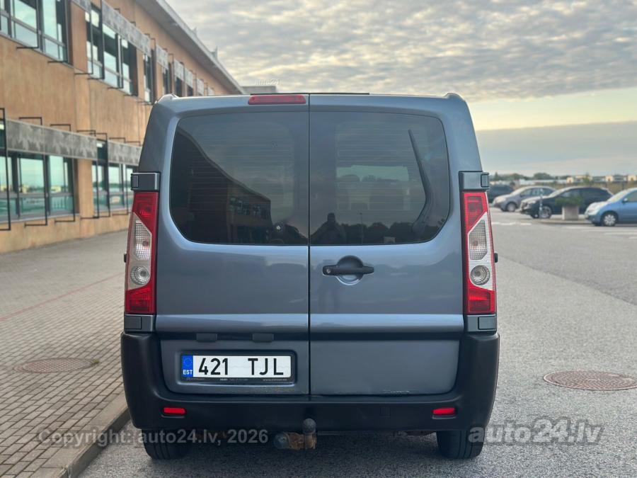 Pelēks Citroen Jumpy 2011 Tallina, ar dzinēja tilpumu 1.60 L un nobraukumu 320 tūkst. km par 4000 €, foto 5 vietnē AUTOMOTO.COM.LV