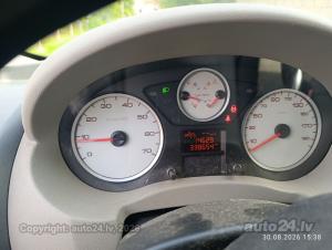 Grey Citroen Jumpy 2012 in Parnu, with an engine capacity of 2.00 L and mileage of 338 thousand km for 6300 €, photo 4 on AUTOMOTO.COM.LV