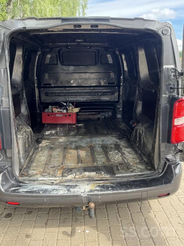 Citroen Jumpy 2018 in Gulbene, with an engine capacity of 1.60 L and mileage of 331 thousand km for 5600 €, photo 6 on AUTOMOTO.COM.LV