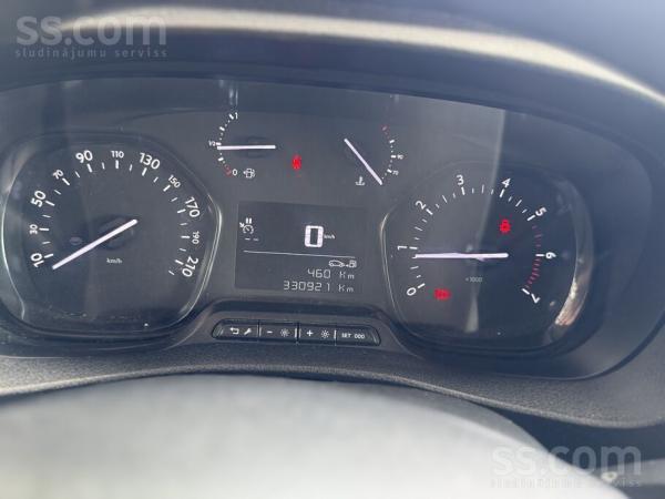 Citroen Jumpy 2018 in Gulbene, with an engine capacity of 1.60 L and mileage of 331 thousand km for 5600 €, photo 7 on AUTOMOTO.COM.LV