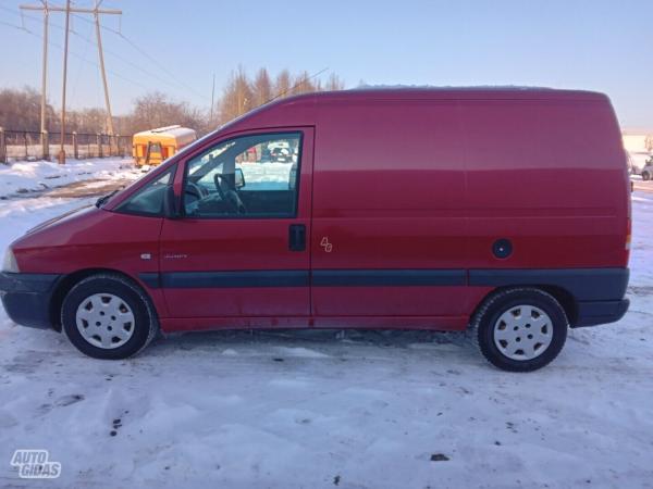 Sarkans Citroen Jumpy 2004 Šauļi, ar dzinēja tilpumu 1.90 L un nobraukumu 256 tūkst. km par 1880 €, foto 4 vietnē AUTOMOTO.COM.LV