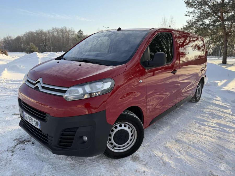 Red Citroen Jumpy 2022 in Taurage, with an engine capacity of 1.50 L and mileage of 197 thousand km for 10200 €, photo 1 on AUTOMOTO.COM.LV