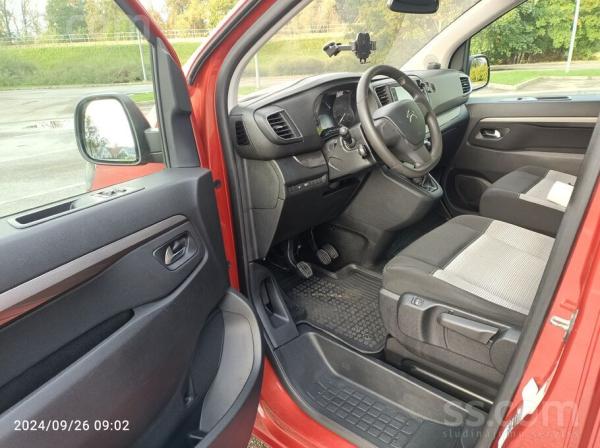 Red Citroen Jumpy 2018 in Jekabpils, with an engine capacity of 2.00 L and mileage of 115 thousand km for 19300 €, photo 3 on AUTOMOTO.COM.LV