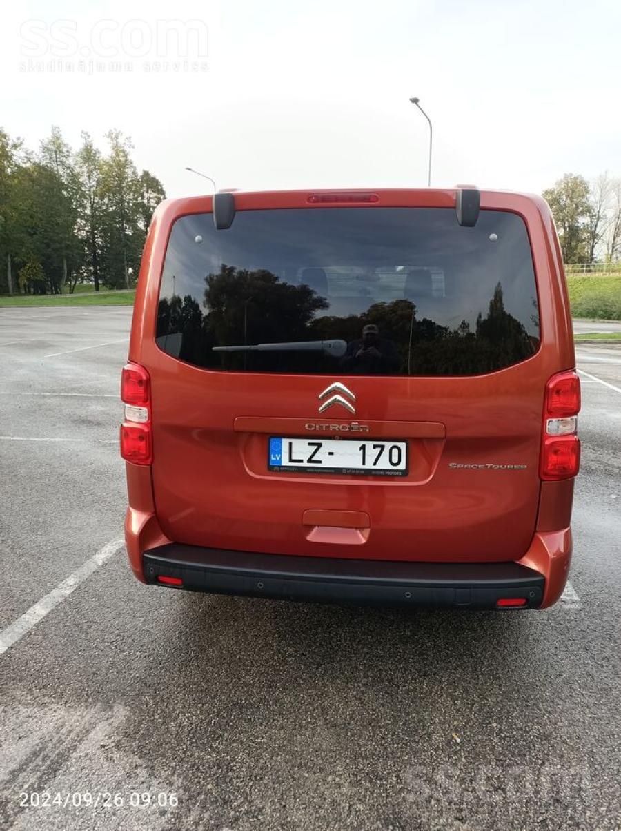 Red Citroen Jumpy 2018 in Jekabpils, with an engine capacity of 2.00 L and mileage of 115 thousand km for 19300 €, photo 11 on AUTOMOTO.COM.LV