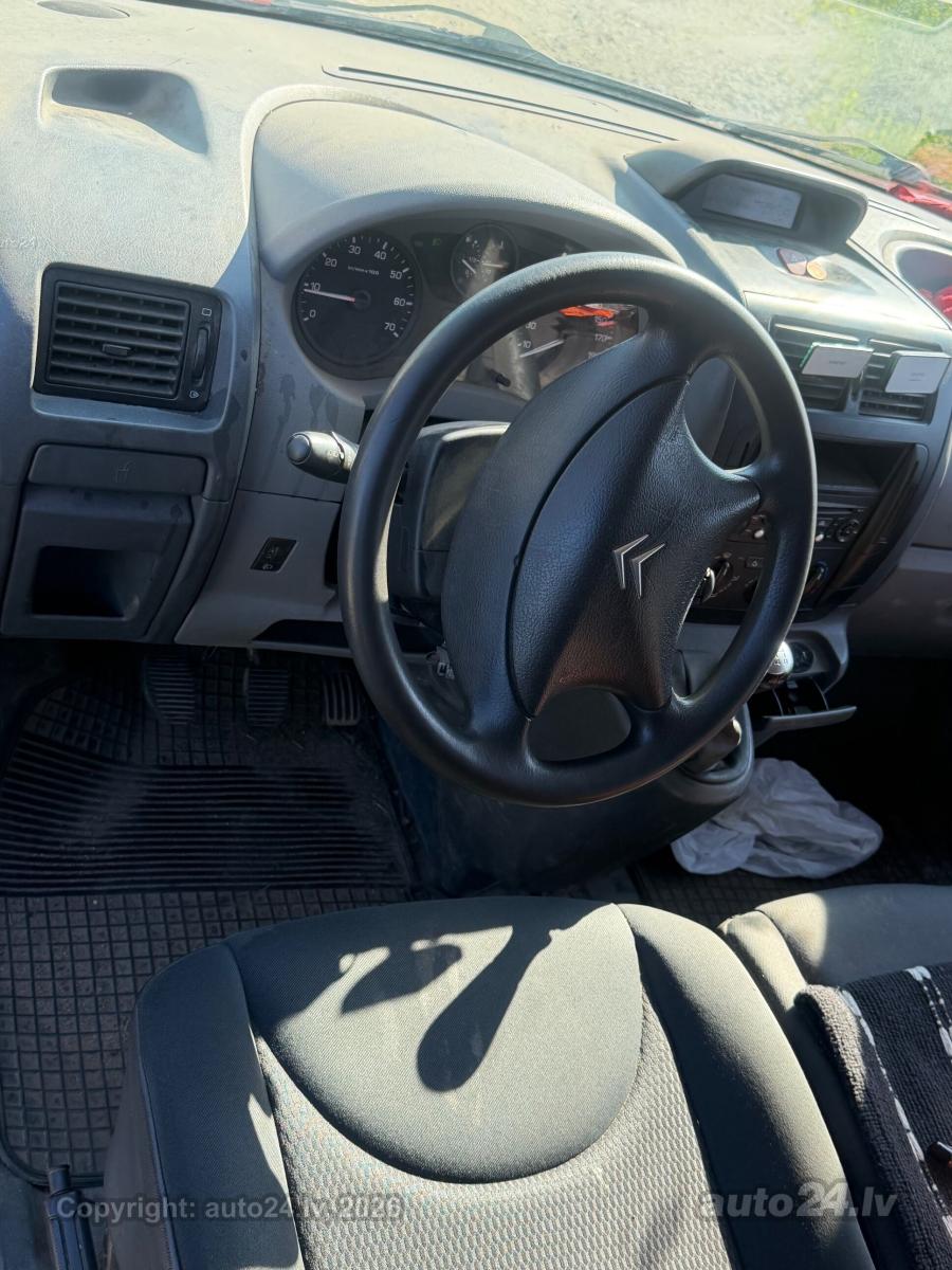 Sarkans Citroen Jumpy 2007 Mustvē, ar dzinēja tilpumu 1.60 L un nobraukumu 169 tūkst. km par 999 €, foto 7 vietnē AUTOMOTO.COM.LV