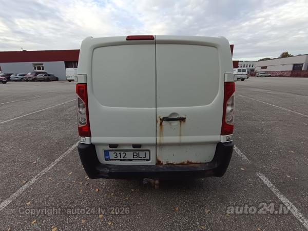 Citroen Jumpy 2014 in Tallinn, with an engine capacity of 2.00 L and mileage of 252 thousand km for 2999 €, photo 5 on AUTOMOTO.COM.LV
