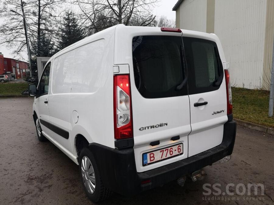 White Citroen Jumpy 2009 in Riga, with an engine capacity of 2.00 L and mileage of 0 thousand km for 3890 €, photo 5 on AUTOMOTO.COM.LV