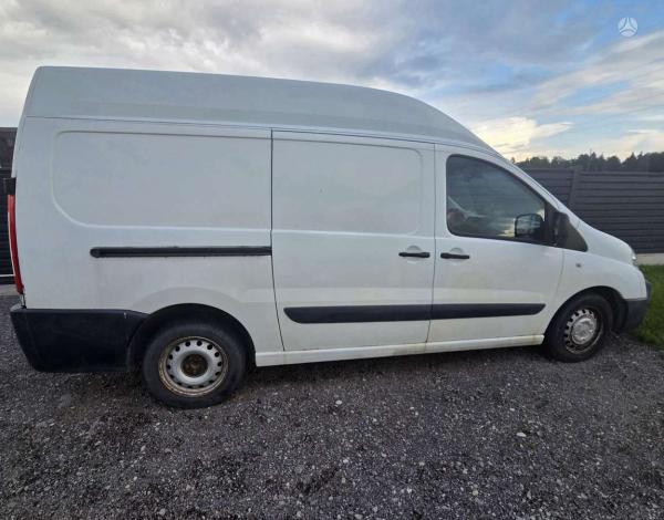 Balts Citroen Jumpy 2012 Kauņa, ar dzinēja tilpumu 2.00 L un nobraukumu 623 tūkst. km par 2200 €, foto 3 vietnē AUTOMOTO.COM.LV