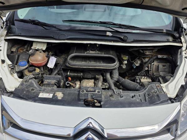 White Citroen Jumpy 2012 in Klaipeda, with an engine capacity of 1.56 L and mileage of 238 thousand km for 1790 €, photo 3 on AUTOMOTO.COM.LV