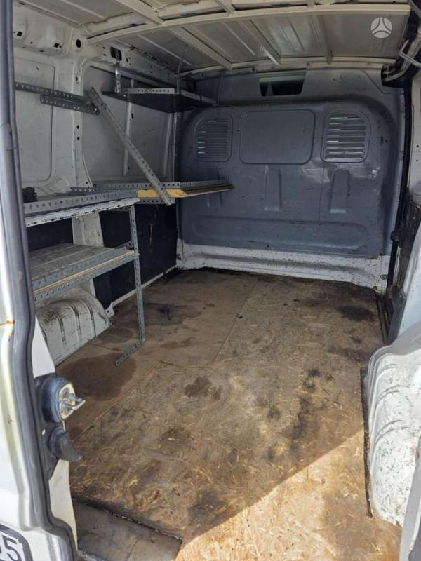 White Citroen Jumpy 2012 in Klaipeda, with an engine capacity of 1.56 L and mileage of 238 thousand km for 1790 €, photo 7 on AUTOMOTO.COM.LV