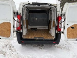 White Citroen Jumpy 2013 in Vilnius, with an engine capacity of 1.60 L and mileage of 353 thousand km for 3100 €, photo 5 on AUTOMOTO.COM.LV