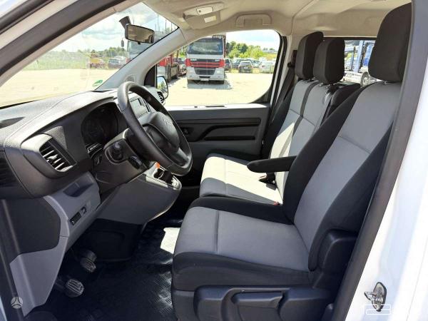 White Citroen Jumpy 2017 in Taurage, with an engine capacity of 2.00 L and mileage of 196 thousand km for 12300 €, photo 8 on AUTOMOTO.COM.LV