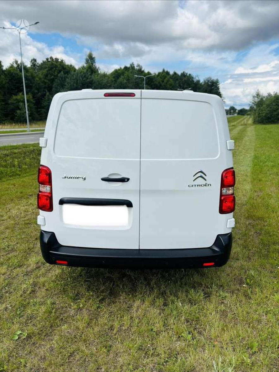 Balts Citroen Jumpy 2017 Tauragė, ar dzinēja tilpumu 2.00 L un nobraukumu 265 tūkst. km par 6400 €, foto 7 vietnē AUTOMOTO.COM.LV