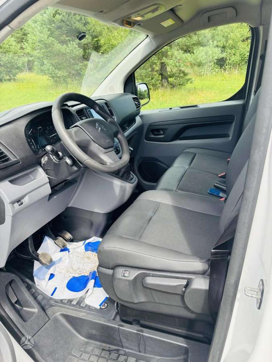Balts Citroen Jumpy 2017 Tauragė, ar dzinēja tilpumu 2.00 L un nobraukumu 265 tūkst. km par 6400 €, foto 13 vietnē AUTOMOTO.COM.LV