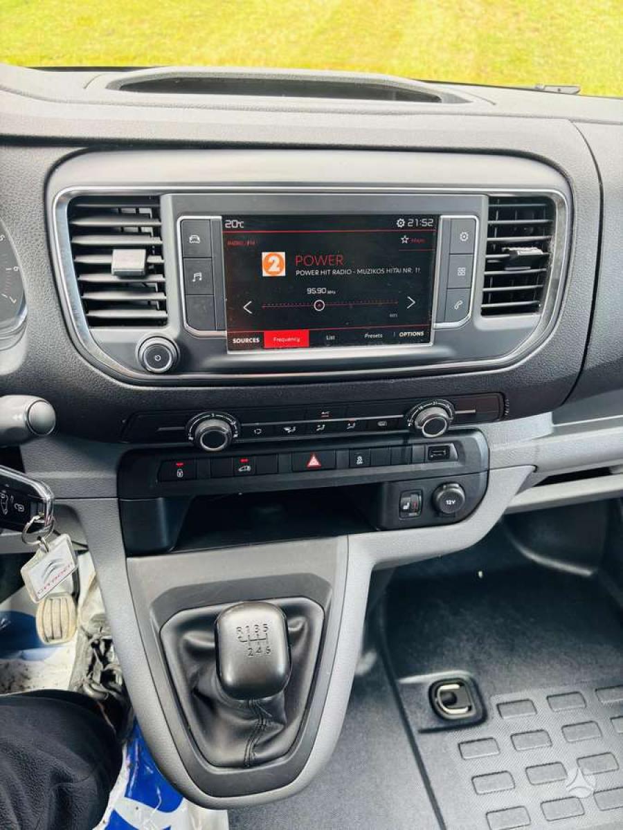 Balts Citroen Jumpy 2017 Tauragė, ar dzinēja tilpumu 2.00 L un nobraukumu 265 tūkst. km par 6400 €, foto 15 vietnē AUTOMOTO.COM.LV