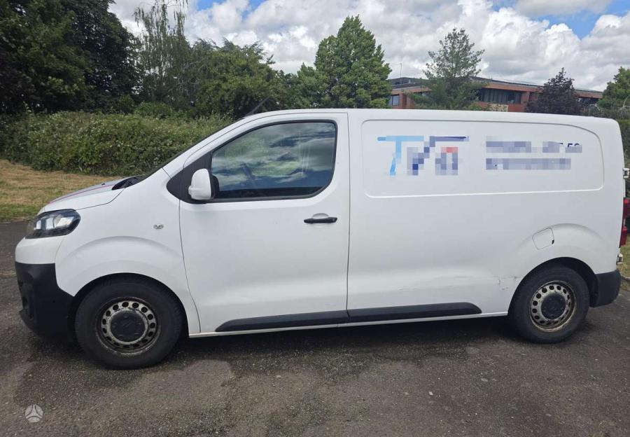 Balts Citroen Jumpy 2018 Tauragė, ar dzinēja tilpumu 1.60 L un nobraukumu 300 tūkst. km par 6250 €, foto 4 vietnē AUTOMOTO.COM.LV