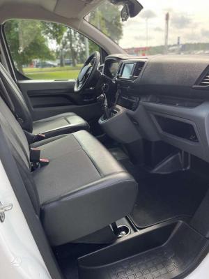 White Citroen Jumpy 2019 in Taurage, with an engine capacity of 2.00 L and mileage of 242 thousand km for 7700 €, photo 9 on AUTOMOTO.COM.LV