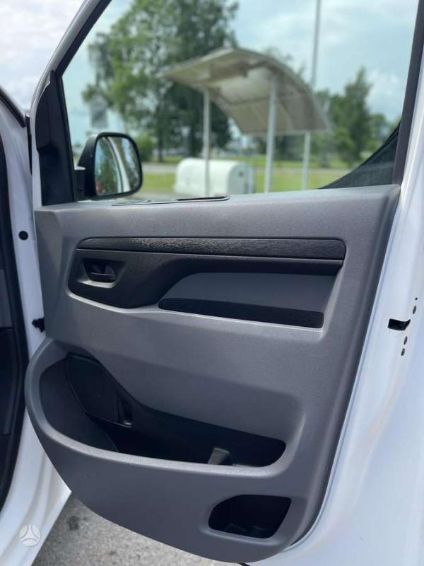 Balts Citroen Jumpy 2019 Tauragė, ar dzinēja tilpumu 2.00 L un nobraukumu 242 tūkst. km par 7700 €, foto 9 vietnē AUTOMOTO.COM.LV