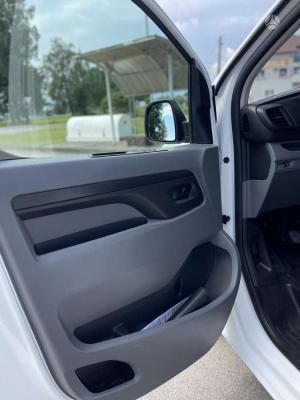 White Citroen Jumpy 2019 in Taurage, with an engine capacity of 2.00 L and mileage of 242 thousand km for 7700 €, photo 14 on AUTOMOTO.COM.LV
