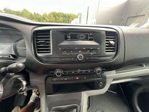 White Citroen Jumpy 2019 in Kaunas, with an engine capacity of 1.56 L and mileage of 296 thousand km for 6899 €, photo 14 on AUTOMOTO.COM.LV