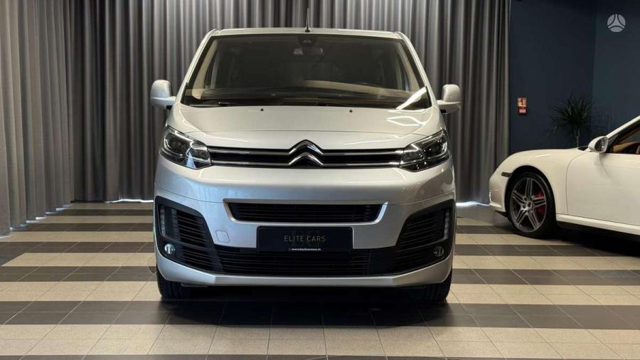 White Citroen Jumpy 2019 in Riga, with an engine capacity of 2.00 L and mileage of 126 thousand km for 25490 €, photo 3 on AUTOMOTO.COM.LV
