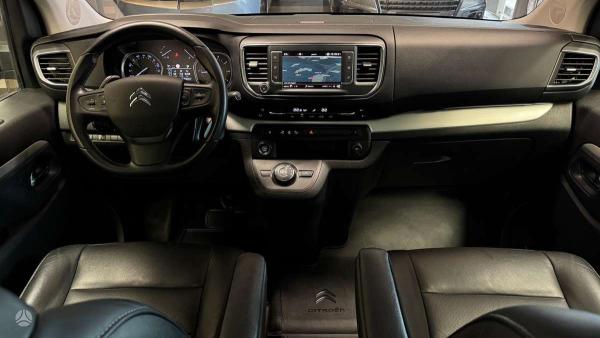 White Citroen Jumpy 2019 in Riga, with an engine capacity of 2.00 L and mileage of 126 thousand km for 25490 €, photo 10 on AUTOMOTO.COM.LV